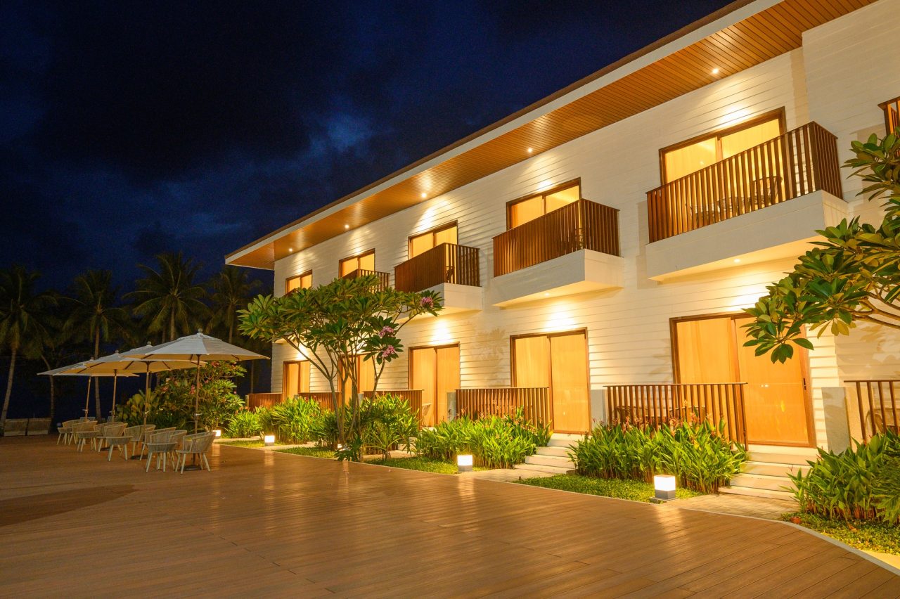 Nouveau Resort Landscape - CS+a Design Studio